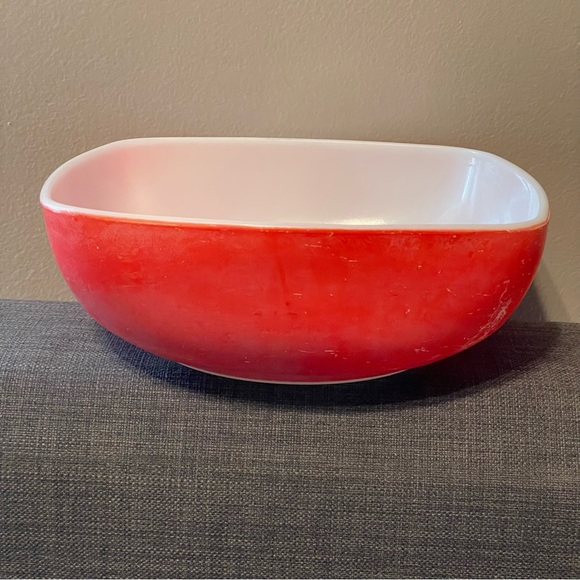 Pyrex | Dining | Vintage Pyrex Square Bowl Red Ovenware Large 9 2 2 ...